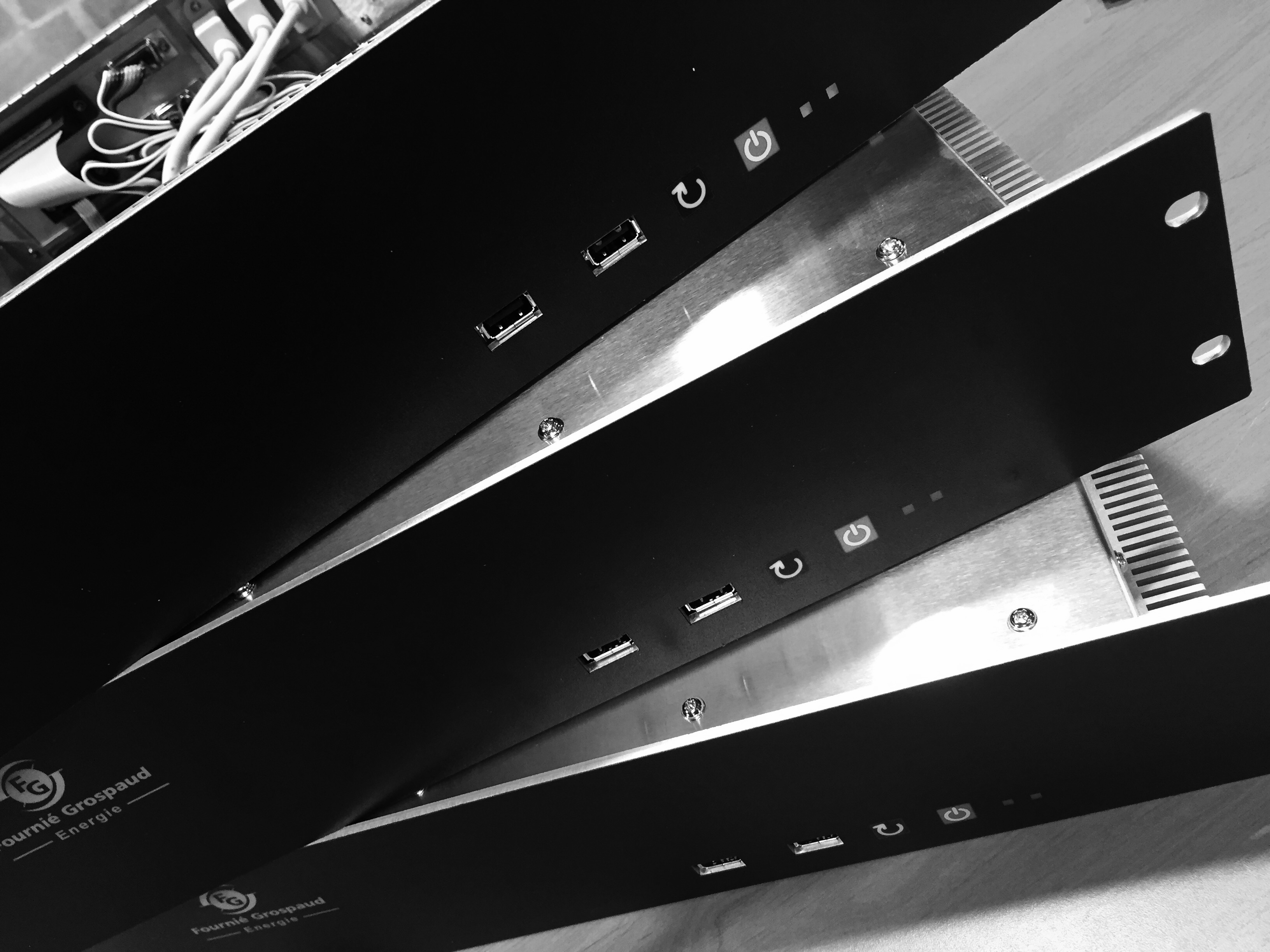 Custom & Semi-custom | Black Swan Technology